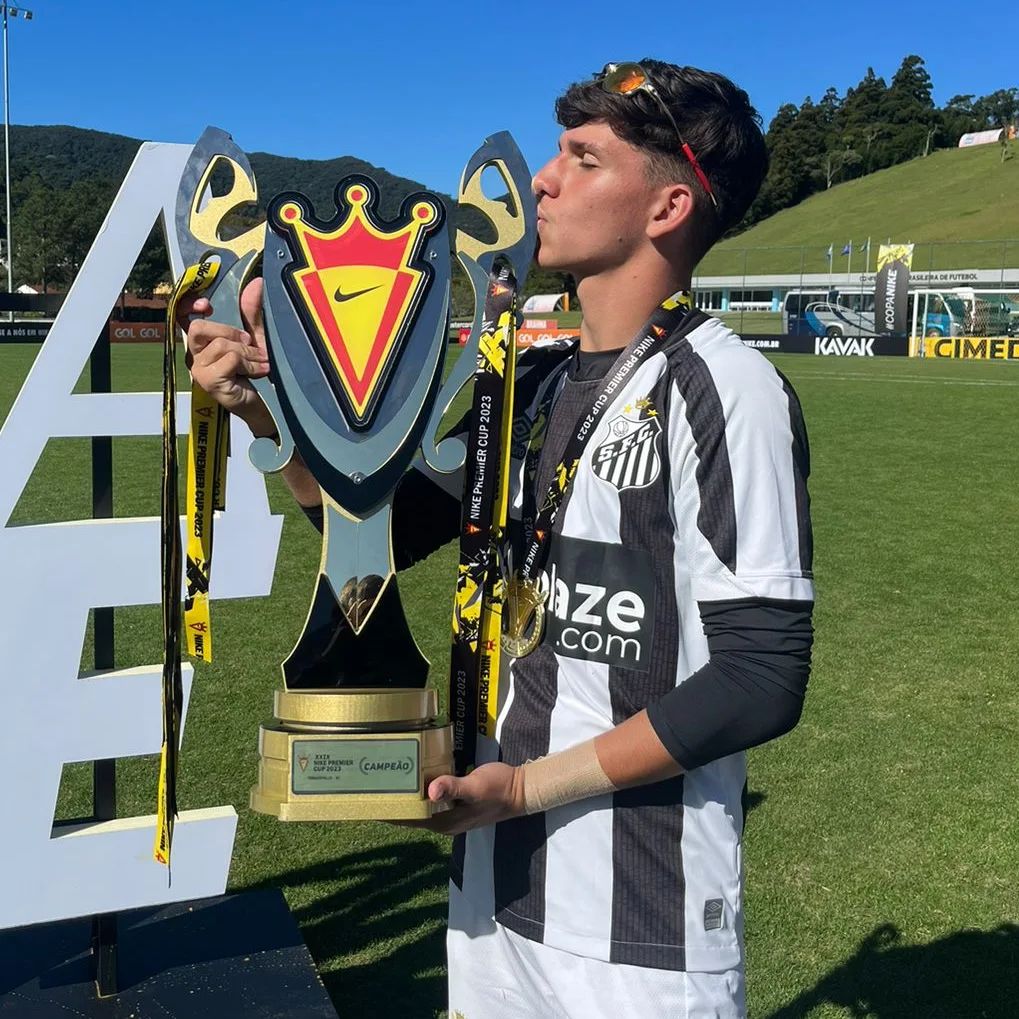 Zagueiro Gabriel Coco conquista a tradicional Copa Nike - Un1que Football